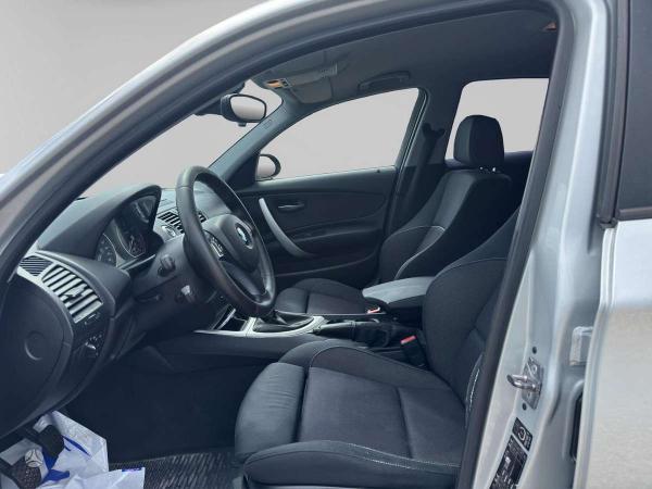 Pelēks BMW 120 2010 Kauņa, ar dzinēja tilpumu 2.00 L un nobraukumu 314 tūkst. km par 4790 €, foto 9 vietnē AUTOMOTO.COM.LV