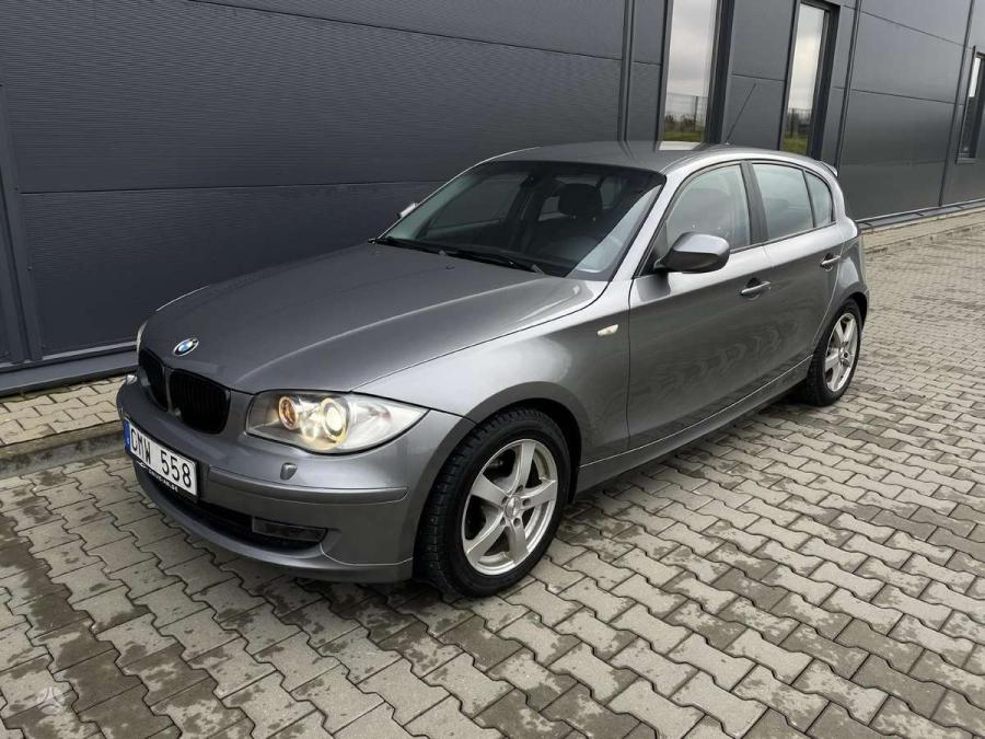 Pelēks BMW 120 2011 Viļņa, ar dzinēja tilpumu 2.00 L un nobraukumu 280 tūkst. km par 4150 €, foto 1 vietnē AUTOMOTO.COM.LV