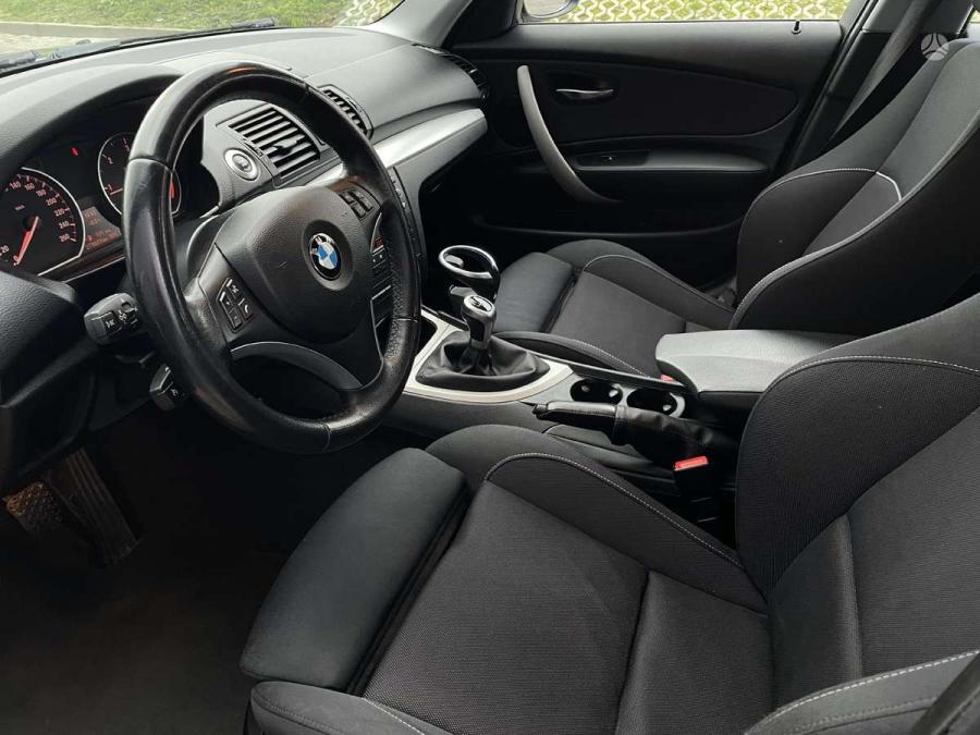 Pelēks BMW 120 2011 Viļņa, ar dzinēja tilpumu 2.00 L un nobraukumu 280 tūkst. km par 4150 €, foto 6 vietnē AUTOMOTO.COM.LV