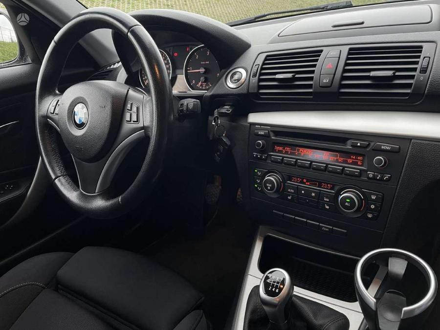 Pelēks BMW 120 2011 Viļņa, ar dzinēja tilpumu 2.00 L un nobraukumu 280 tūkst. km par 4150 €, foto 19 vietnē AUTOMOTO.COM.LV