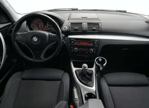 Grey BMW 120 2011 in Vilnius, with an engine capacity of 2.00 L and mileage of 280 thousand km for 3800 €, photo 7 on AUTOMOTO.COM.LV