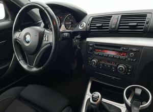 Grey BMW 120 2011 in Vilnius, with an engine capacity of 2.00 L and mileage of 280 thousand km for 3800 €, photo 19 on AUTOMOTO.COM.LV