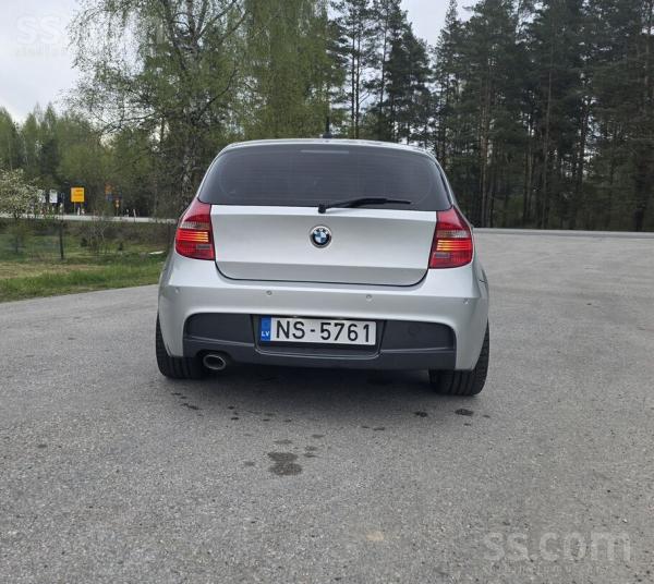 Grey BMW 120 2011 in Riga, with an engine capacity of 2.00 L and mileage of 350 thousand km for 6300 €, photo 4 on AUTOMOTO.COM.LV