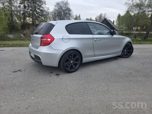 Grey BMW 120 2011 in Riga, with an engine capacity of 2.00 L and mileage of 350 thousand km for 6300 €, photo 12 on AUTOMOTO.COM.LV