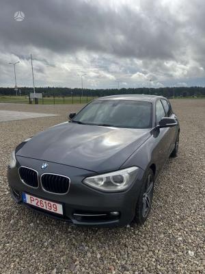 Grey BMW 120 2011 in Taurage, with an engine capacity of 2.00 L and mileage of 290 thousand km for 6300 €, photo 3 on AUTOMOTO.COM.LV