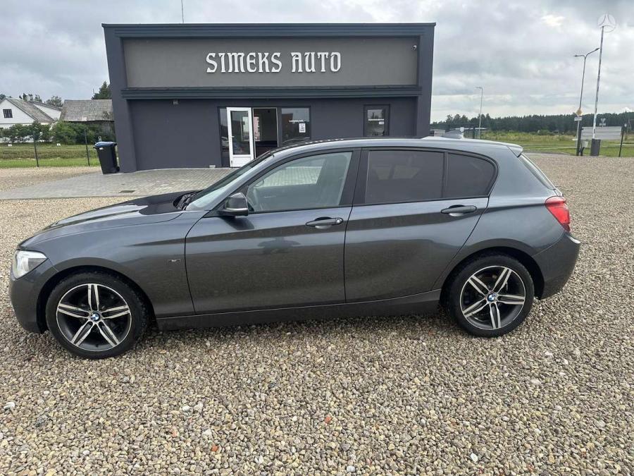 Grey BMW 120 2011 in Taurage, with an engine capacity of 2.00 L and mileage of 290 thousand km for 6300 €, photo 4 on AUTOMOTO.COM.LV