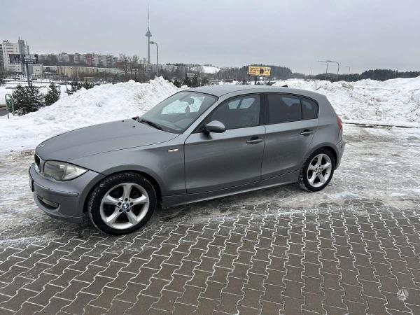 Grey BMW 120 2012 in Vilnius, with an engine capacity of 2.00 L and mileage of 233 thousand km for 3900 €, photo 1 on AUTOMOTO.COM.LV