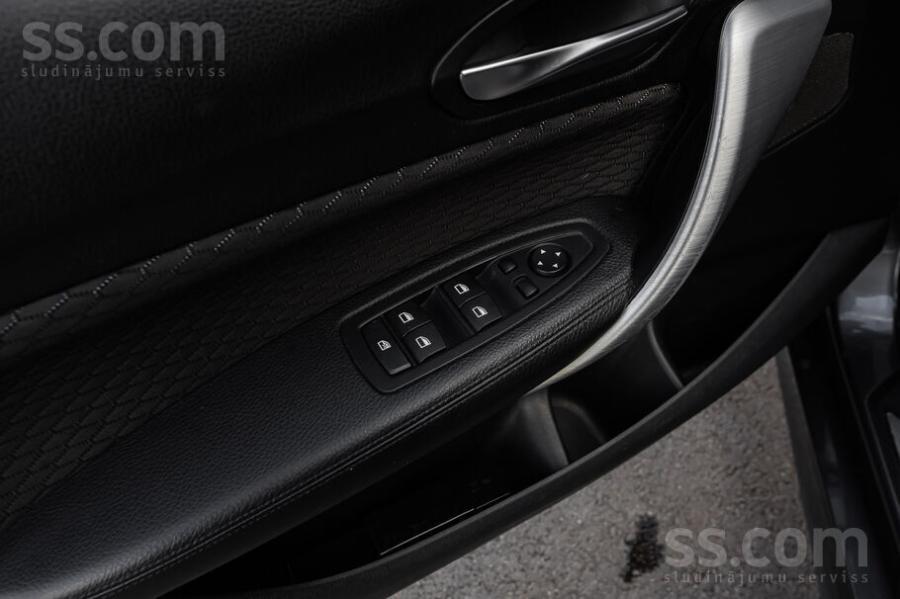 Grey BMW 120 2012 in Jelgava, with an engine capacity of 2.00 L and mileage of 290 thousand km for 9400 €, photo 14 on AUTOMOTO.COM.LV