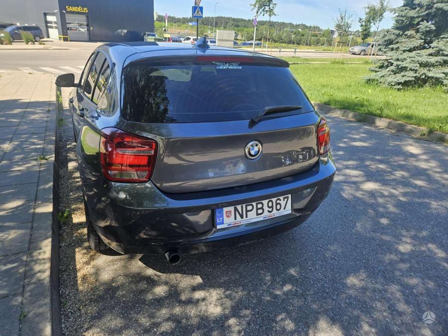 Grey BMW 120 2012 in Vilnius, with an engine capacity of 2.00 L and mileage of 330 thousand km for 4399 €, photo 7 on AUTOMOTO.COM.LV
