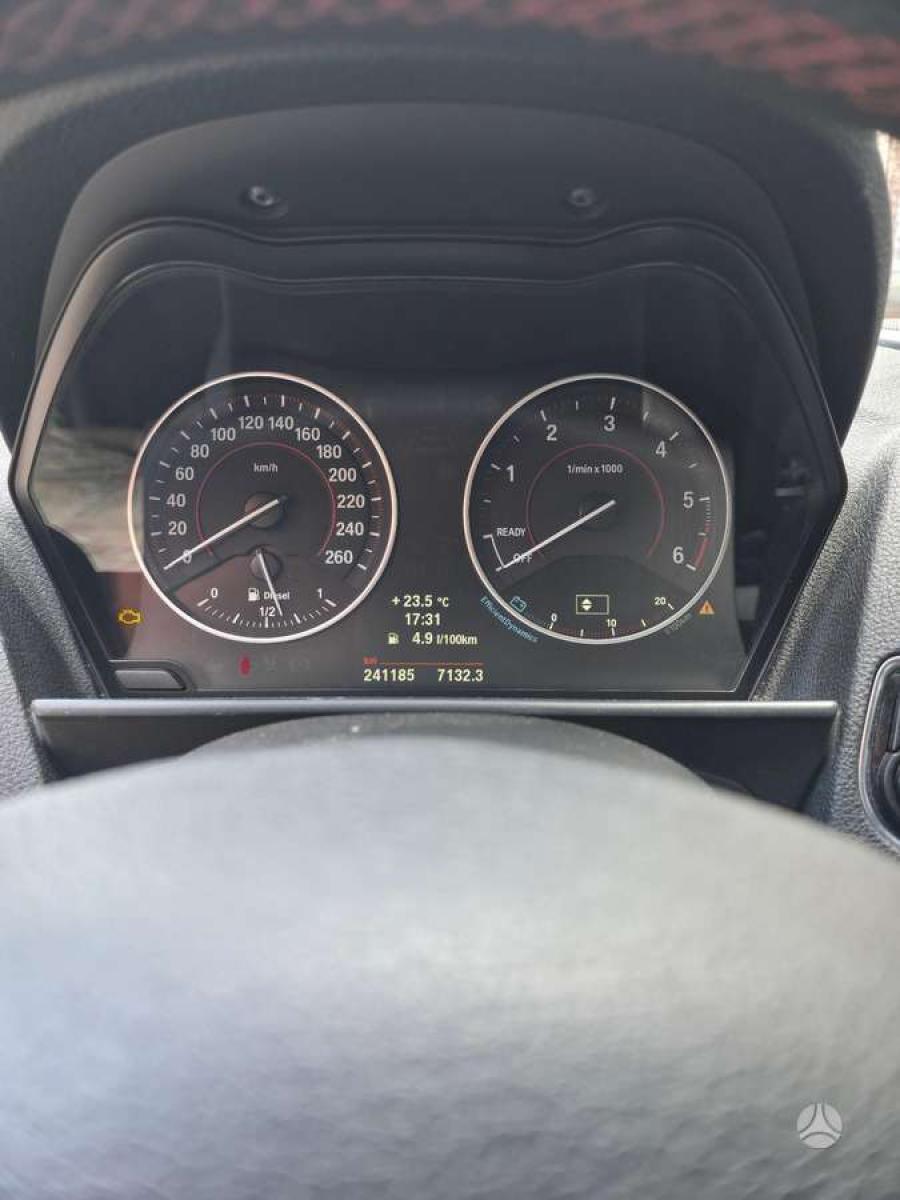 Grey BMW 120 2012 in Visaginas, with an engine capacity of 2.00 L and mileage of 241 thousand km for 5900 €, photo 6 on AUTOMOTO.COM.LV