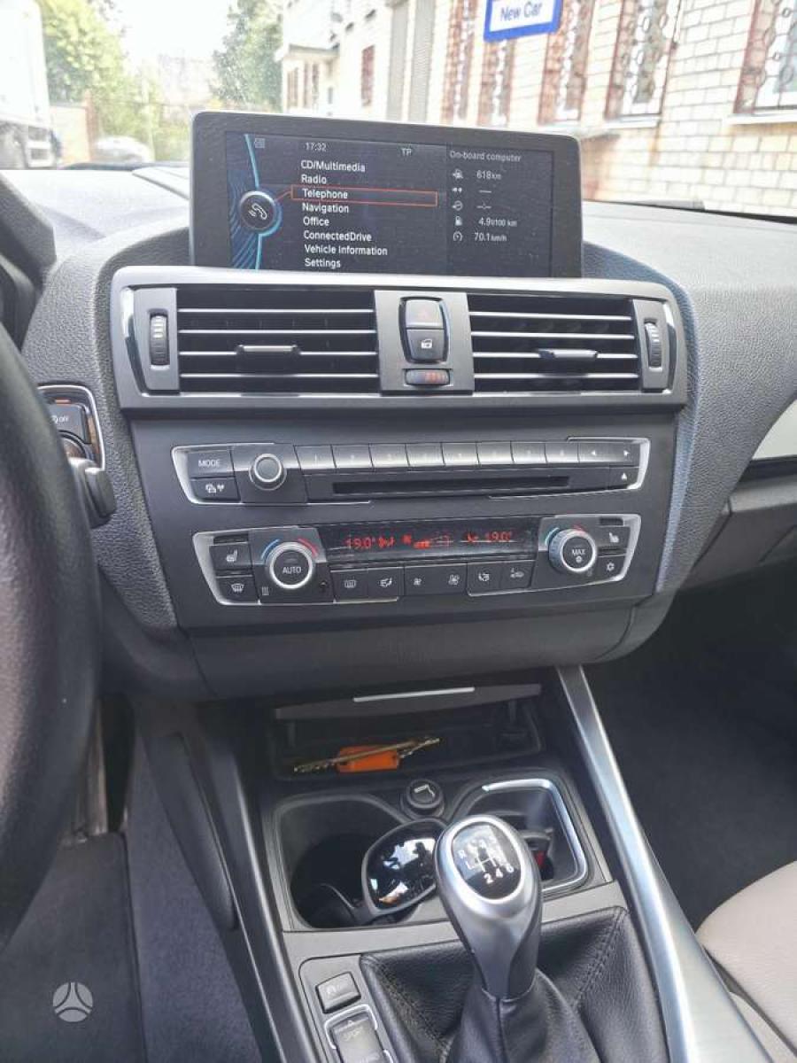 Grey BMW 120 2012 in Visaginas, with an engine capacity of 2.00 L and mileage of 241 thousand km for 5900 €, photo 7 on AUTOMOTO.COM.LV