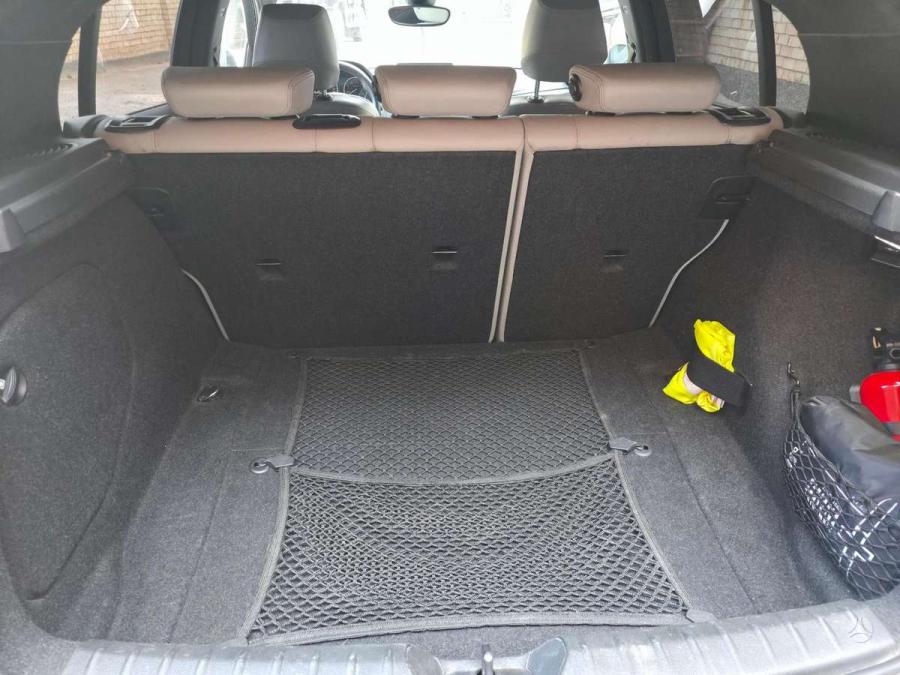 Grey BMW 120 2012 in Visaginas, with an engine capacity of 2.00 L and mileage of 241 thousand km for 5900 €, photo 9 on AUTOMOTO.COM.LV