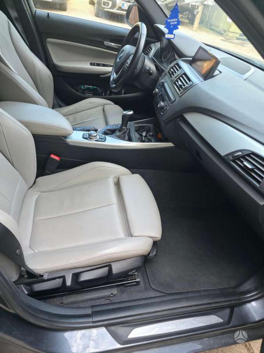 Grey BMW 120 2012 in Visaginas, with an engine capacity of 2.00 L and mileage of 241 thousand km for 5900 €, photo 11 on AUTOMOTO.COM.LV