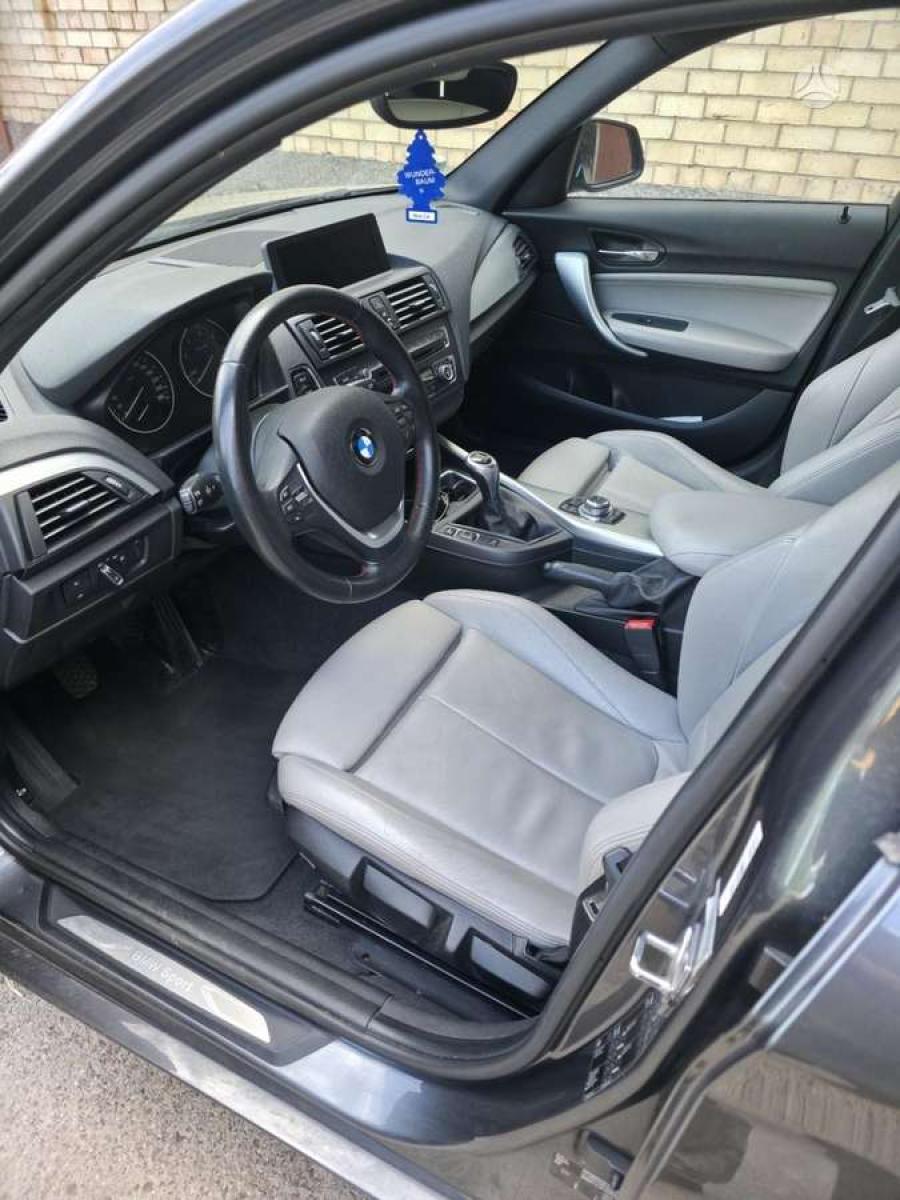 Grey BMW 120 2012 in Visaginas, with an engine capacity of 2.00 L and mileage of 241 thousand km for 5900 €, photo 12 on AUTOMOTO.COM.LV