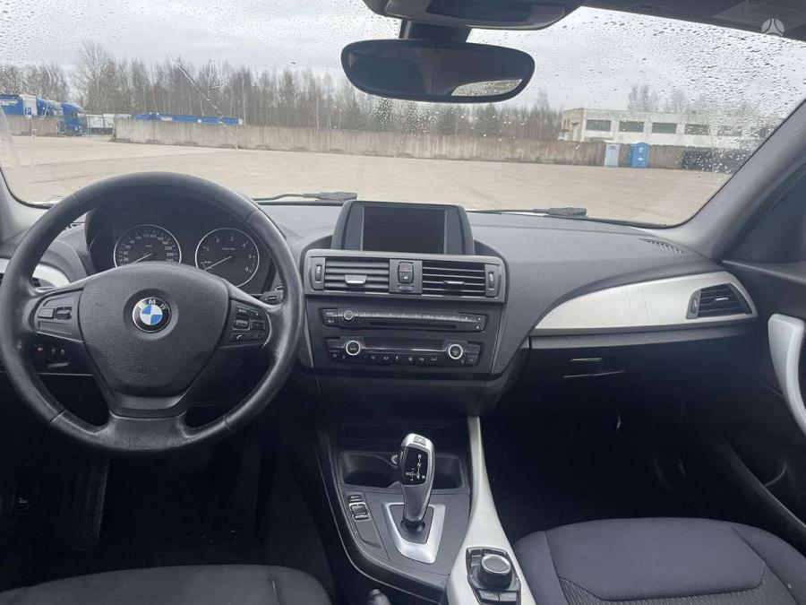 Grey BMW 120 2013 in Panevezys, with an engine capacity of 2.00 L and mileage of 174 thousand km for 6700 €, photo 12 on AUTOMOTO.COM.LV