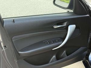 Pelēks BMW 120 2013 Kauņa, ar dzinēja tilpumu 2.00 L un nobraukumu 260 tūkst. km par 5490 €, foto 25 vietnē AUTOMOTO.COM.LV