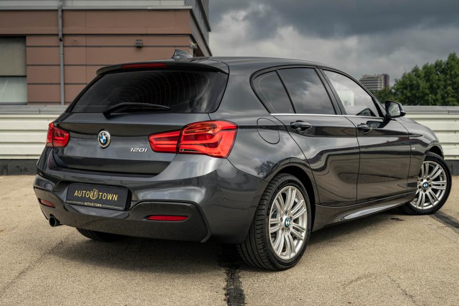 Pelēks BMW 120 2015 Rīga, ar dzinēja tilpumu 1.60 L un nobraukumu 199 tūkst. km par 10990 €, foto 5 vietnē AUTOMOTO.COM.LV