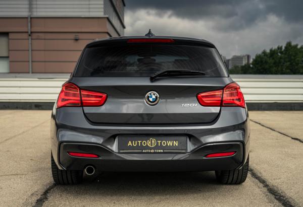 Grey BMW 120 2015 in Riga, with an engine capacity of 1.60 L and mileage of 199 thousand km for 10990 €, photo 8 on AUTOMOTO.COM.LV