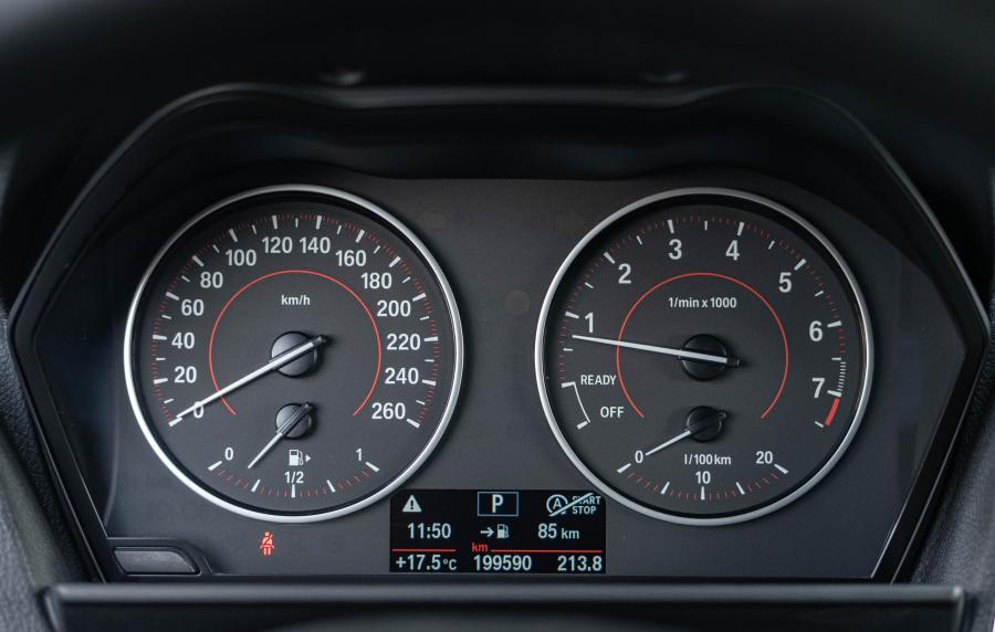 Pelēks BMW 120 2015 Rīga, ar dzinēja tilpumu 1.60 L un nobraukumu 199 tūkst. km par 10990 €, foto 17 vietnē AUTOMOTO.COM.LV