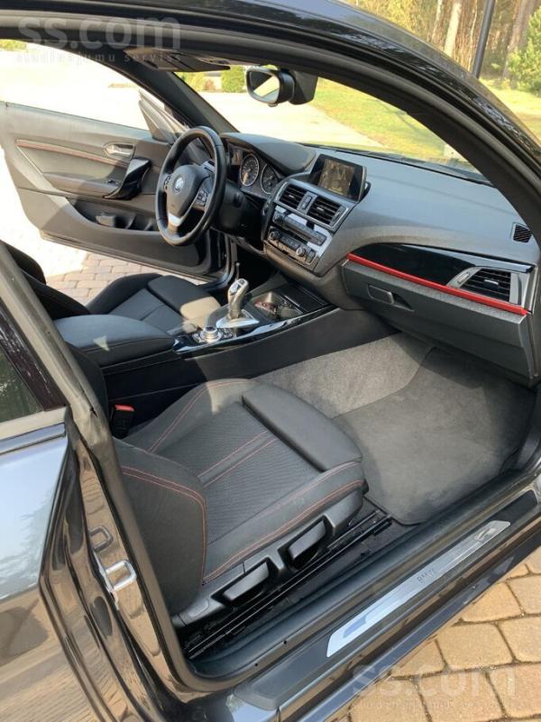 Grey BMW 120 2017 in Riga, with an engine capacity of 2.00 L and mileage of 250 thousand km for 8970 €, photo 8 on AUTOMOTO.COM.LV