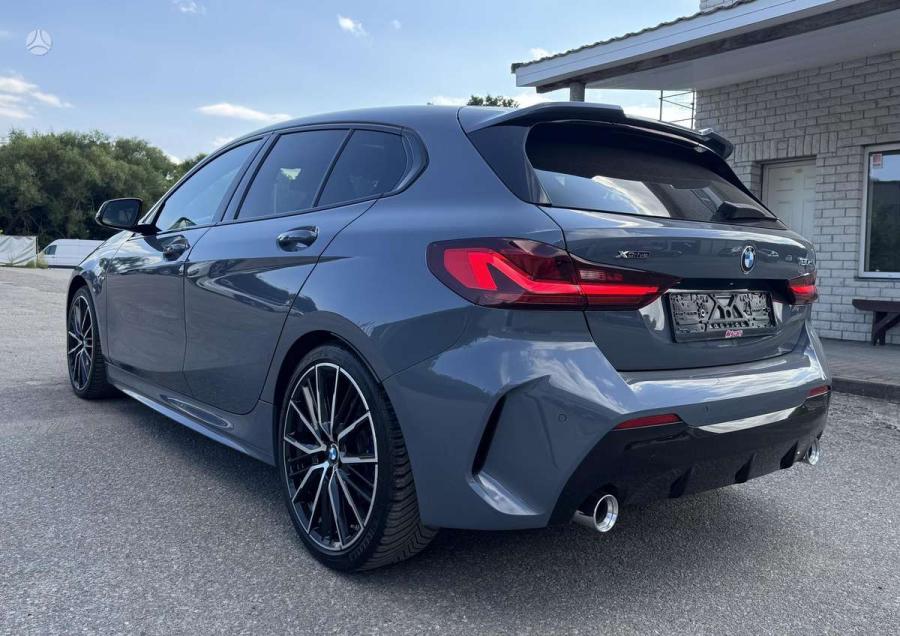 Grey BMW 120 2020 in Panevezys, with an engine capacity of 2.00 L and mileage of 245 thousand km for 18300 €, photo 5 on AUTOMOTO.COM.LV