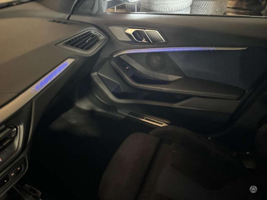 Grey BMW 120 2020 in Panevezys, with an engine capacity of 2.00 L and mileage of 245 thousand km for 18300 €, photo 18 on AUTOMOTO.COM.LV