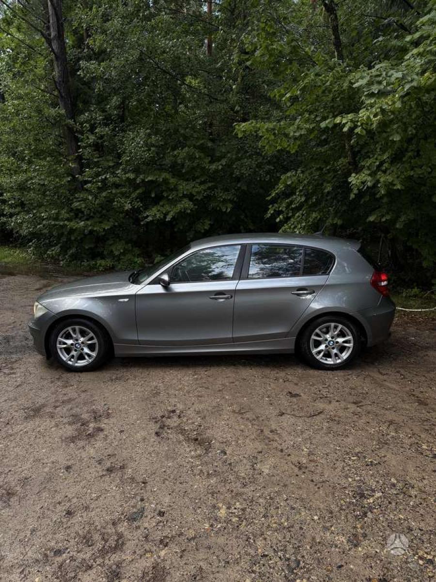 Grey BMW 120 2021 in Vilnius, with an engine capacity of 0.00 L and mileage of 261 thousand km for 2200 €, photo 1 on AUTOMOTO.COM.LV