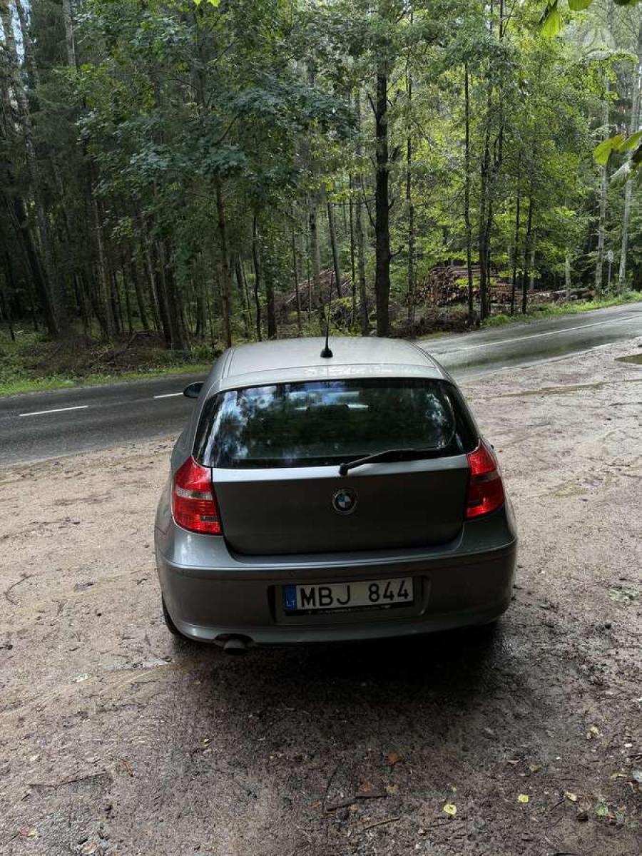 Grey BMW 120 2021 in Vilnius, with an engine capacity of 0.00 L and mileage of 261 thousand km for 2200 €, photo 5 on AUTOMOTO.COM.LV