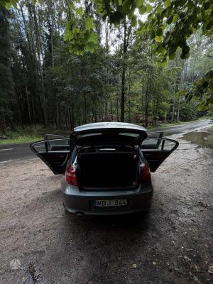Grey BMW 120 2021 in Vilnius, with an engine capacity of 0.00 L and mileage of 261 thousand km for 2200 €, photo 7 on AUTOMOTO.COM.LV