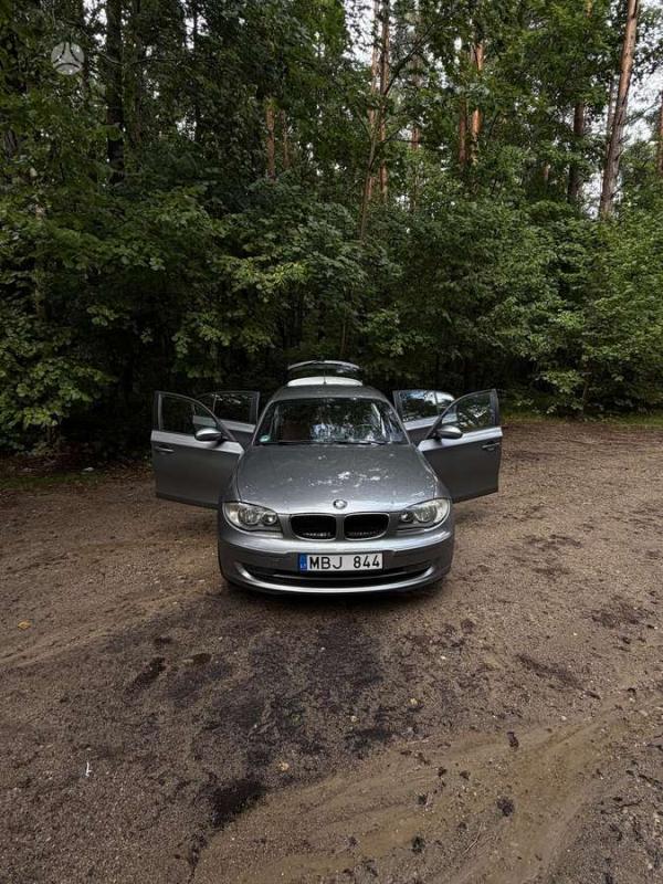 Grey BMW 120 2021 in Vilnius, with an engine capacity of 0.00 L and mileage of 261 thousand km for 2200 €, photo 9 on AUTOMOTO.COM.LV