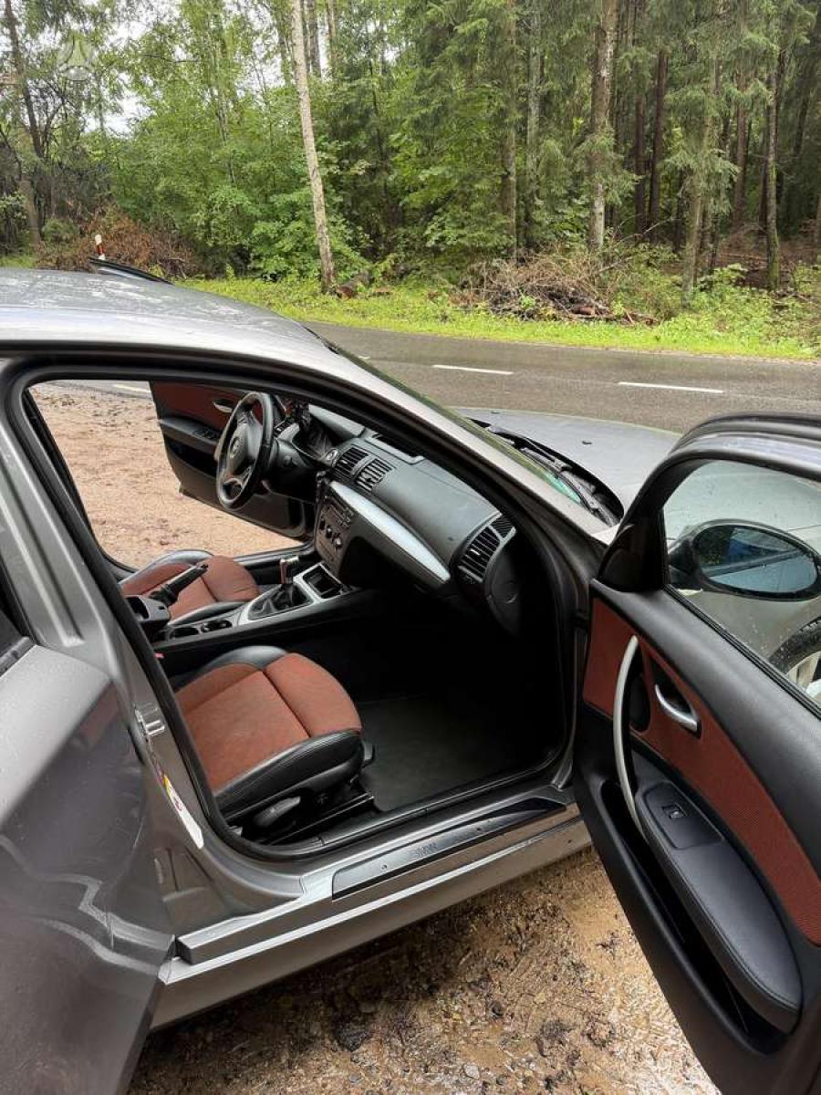 Grey BMW 120 2021 in Vilnius, with an engine capacity of 0.00 L and mileage of 261 thousand km for 2200 €, photo 12 on AUTOMOTO.COM.LV