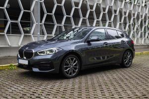 Grey BMW 120 2021 in Vilnius, with an engine capacity of 2.00 L and mileage of 117 thousand km for 16500 €, photo 3 on AUTOMOTO.COM.LV