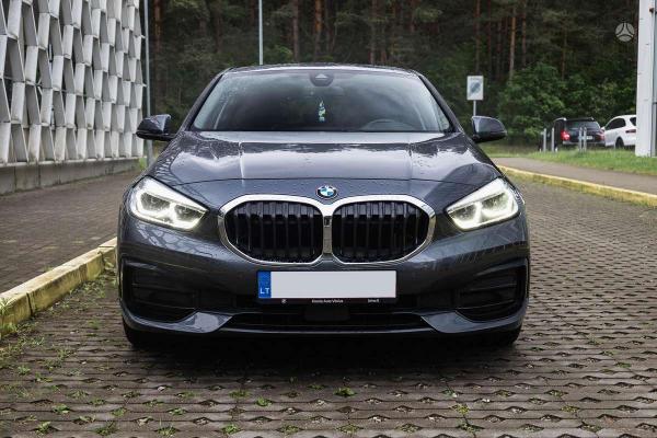 Grey BMW 120 2021 in Vilnius, with an engine capacity of 2.00 L and mileage of 117 thousand km for 16500 €, photo 6 on AUTOMOTO.COM.LV
