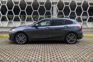 Grey BMW 120 2021 in Vilnius, with an engine capacity of 2.00 L and mileage of 117 thousand km for 16500 €, photo 8 on AUTOMOTO.COM.LV
