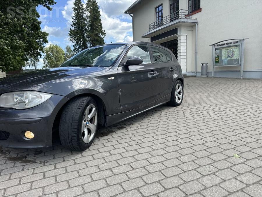 BMW 120 2004 in Jelgava, with an engine capacity of 2.00 L and mileage of 271 thousand km for 3500 €, photo 3 on AUTOMOTO.COM.LV