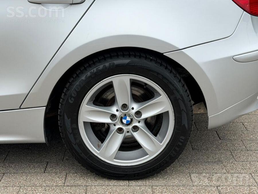 BMW 120 2004 Rīga, ar dzinēja tilpumu 2.00 L un nobraukumu 186 tūkst. km par 2580 €, foto 13 vietnē AUTOMOTO.COM.LV