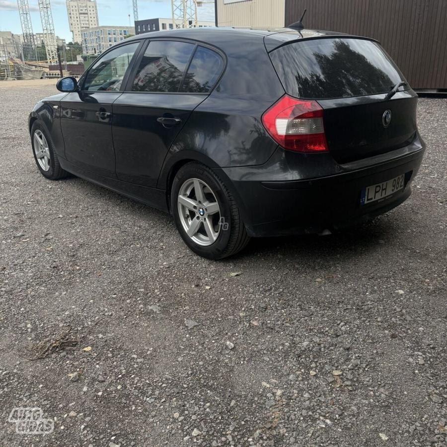 BMW 120 2004 Viļņa, ar dzinēja tilpumu 2.00 L un nobraukumu 266 tūkst. km par 3100 €, foto 5 vietnē AUTOMOTO.COM.LV
