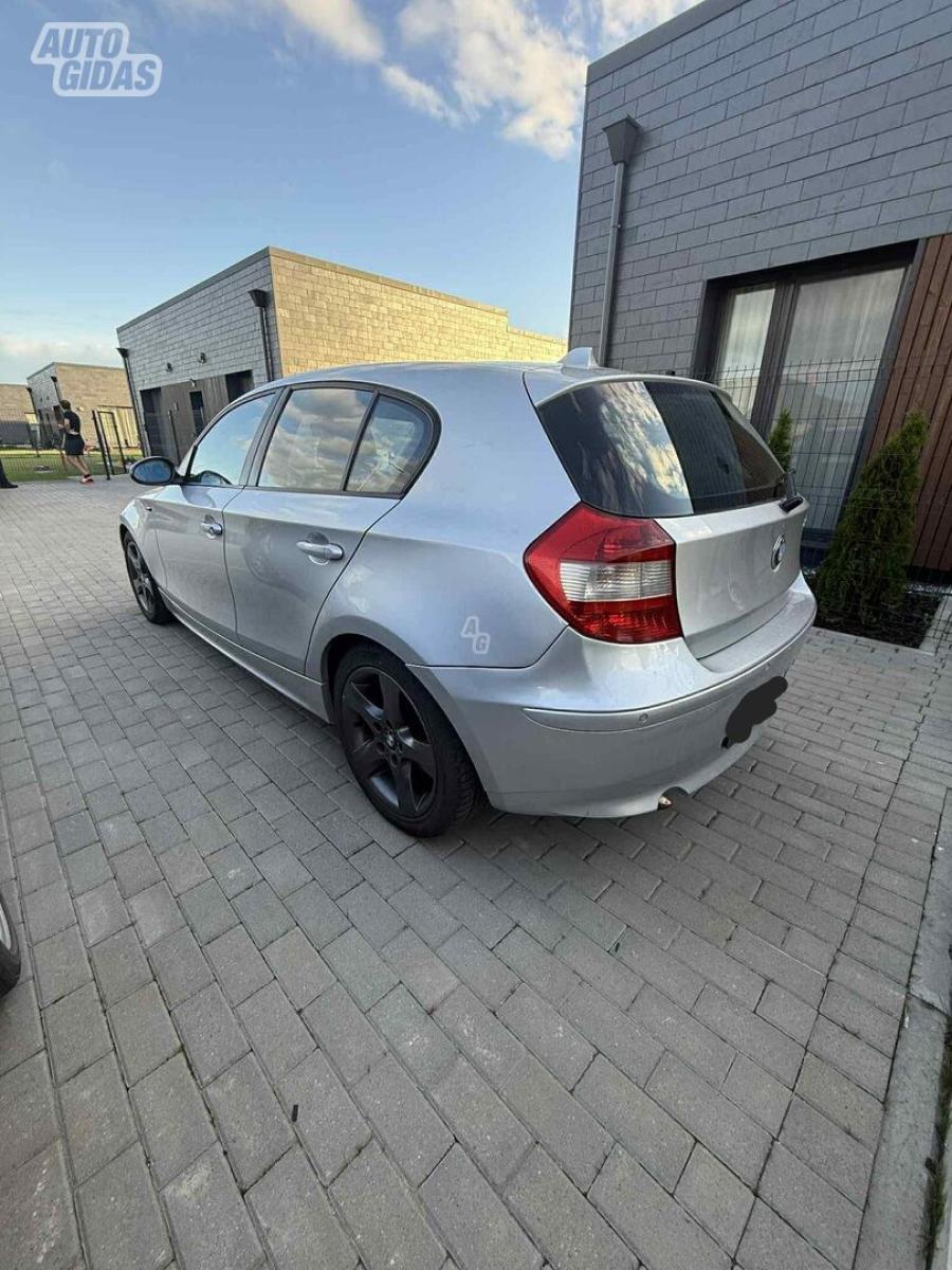 BMW 120 2006 in Vilnius, with an engine capacity of 2.00 L and mileage of 320 thousand km for 3000 €, photo 4 on AUTOMOTO.COM.LV