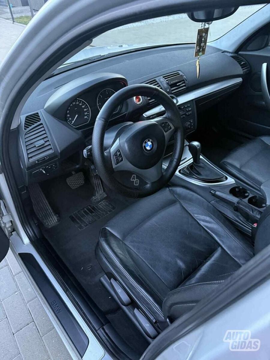 BMW 120 2006 in Vilnius, with an engine capacity of 2.00 L and mileage of 320 thousand km for 3000 €, photo 9 on AUTOMOTO.COM.LV