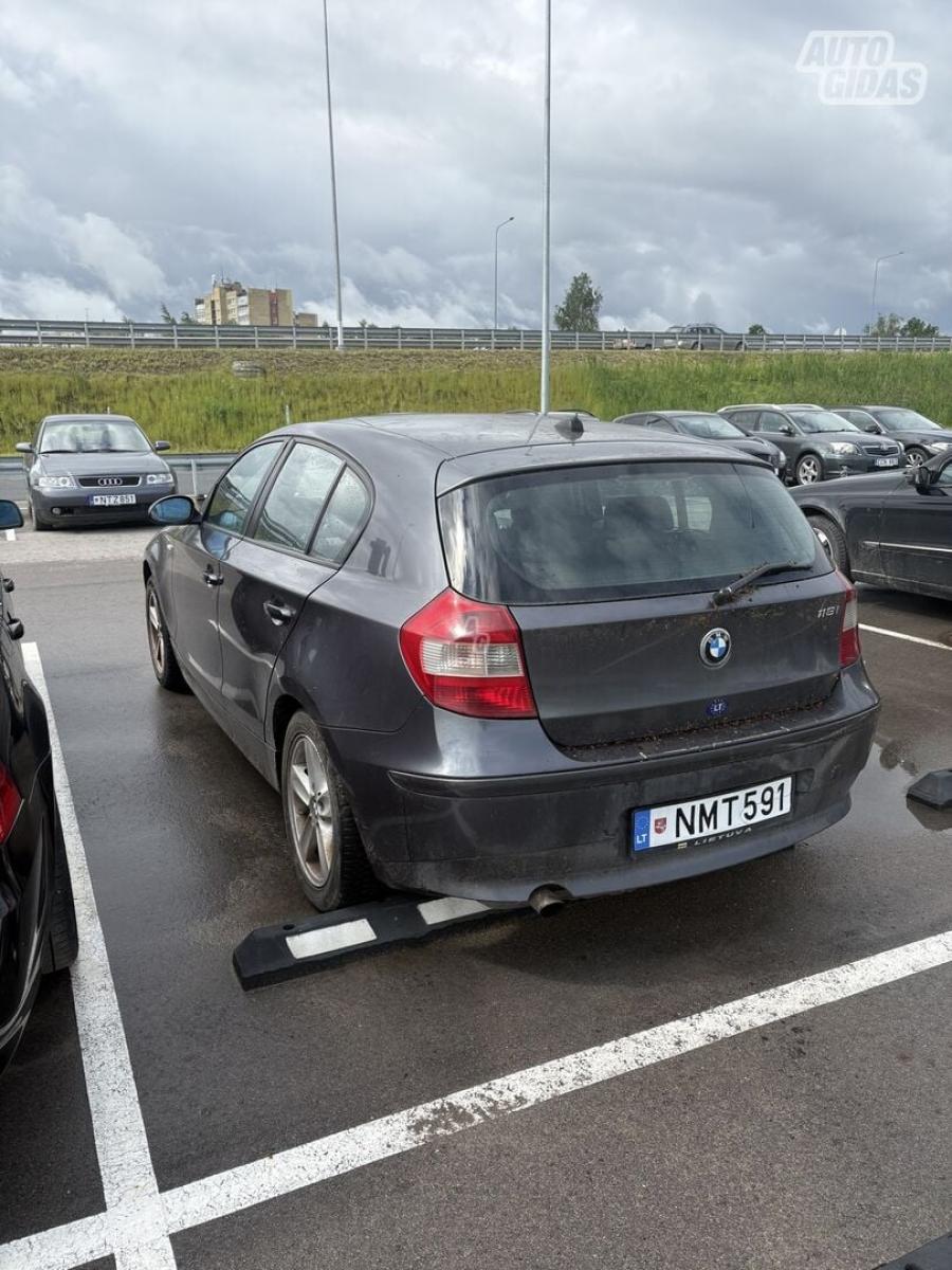 BMW 120 2006 in Kaunas, with an engine capacity of 2.00 L and mileage of 250 thousand km for 999 €, photo 5 on AUTOMOTO.COM.LV