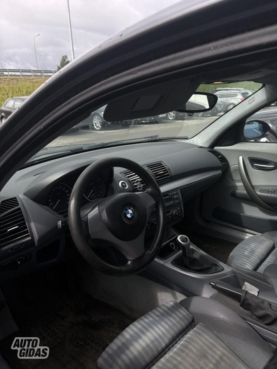 BMW 120 2006 in Kaunas, with an engine capacity of 2.00 L and mileage of 250 thousand km for 999 €, photo 6 on AUTOMOTO.COM.LV