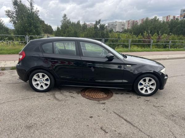 BMW 120 2006 in Vilnius, with an engine capacity of 2.00 L and mileage of 331 thousand km for 3000 €, photo 4 on AUTOMOTO.COM.LV