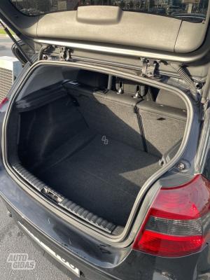 BMW 120 2006 in Klaipeda, with an engine capacity of 2.00 L and mileage of 366 thousand km for 2300 €, photo 17 on AUTOMOTO.COM.LV