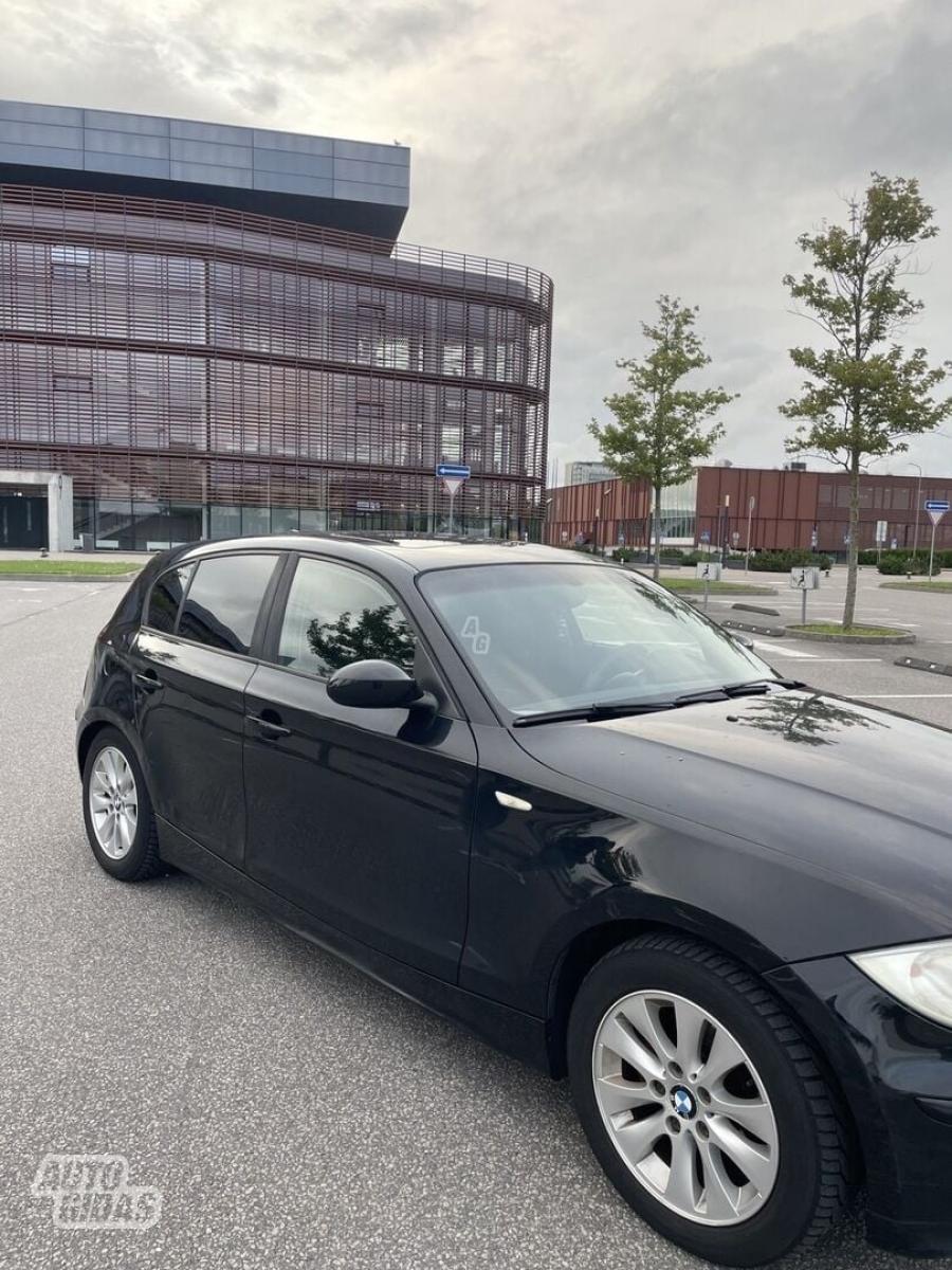 BMW 120 2006 in Klaipeda, with an engine capacity of 2.00 L and mileage of 366 thousand km for 2300 €, photo 20 on AUTOMOTO.COM.LV