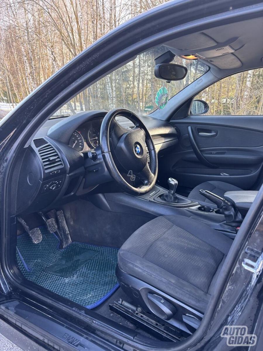 BMW 120 2009 Utena, ar dzinēja tilpumu 2.00 L un nobraukumu 234 tūkst. km par 2500 €, foto 5 vietnē AUTOMOTO.COM.LV