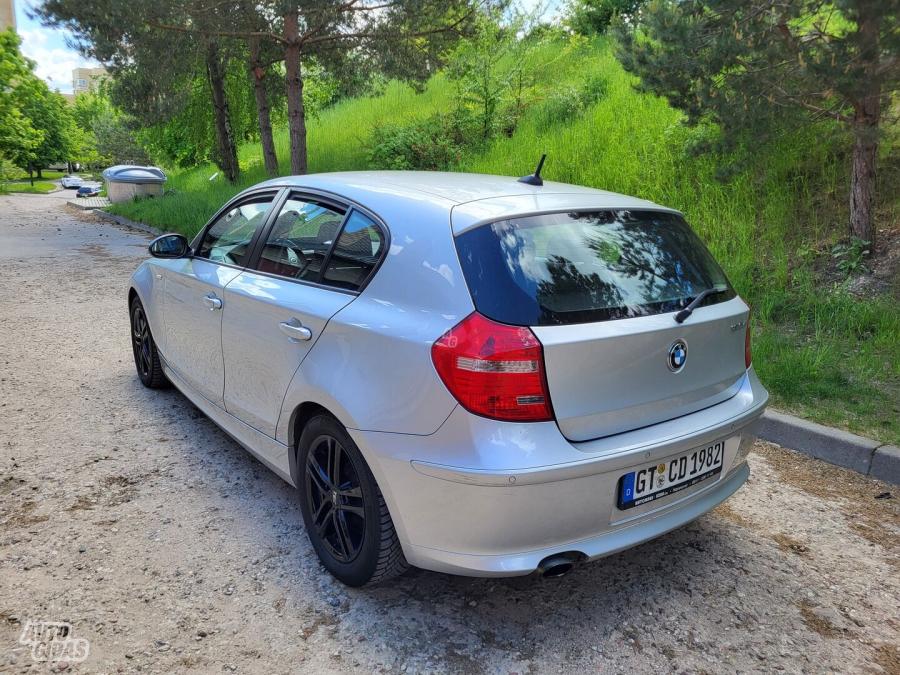 BMW 120 2009 in Alytus, with an engine capacity of 2.00 L and mileage of 219 thousand km for 3450 €, photo 4 on AUTOMOTO.COM.LV