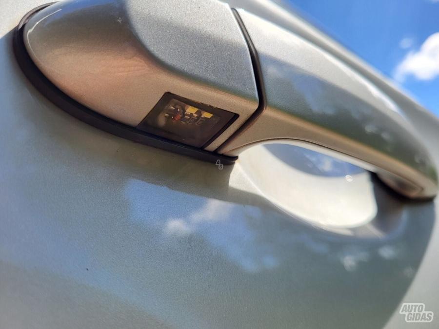 BMW 120 2009 in Alytus, with an engine capacity of 2.00 L and mileage of 219 thousand km for 3450 €, photo 17 on AUTOMOTO.COM.LV