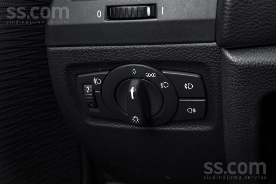 BMW 120 2010 in Riga, with an engine capacity of 2.00 L and mileage of 289 thousand km for 4990 €, photo 15 on AUTOMOTO.COM.LV