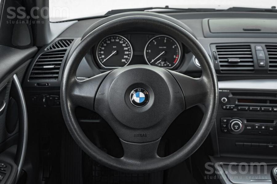 BMW 120 2010 in Riga, with an engine capacity of 2.00 L and mileage of 289 thousand km for 4990 €, photo 19 on AUTOMOTO.COM.LV