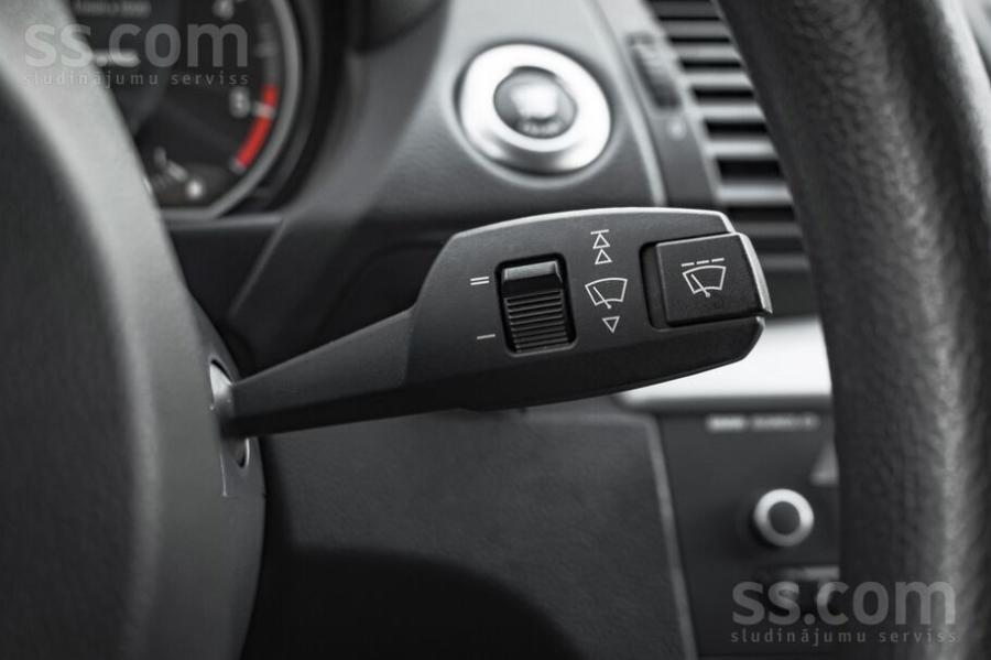 BMW 120 2010 in Riga, with an engine capacity of 2.00 L and mileage of 289 thousand km for 4990 €, photo 20 on AUTOMOTO.COM.LV